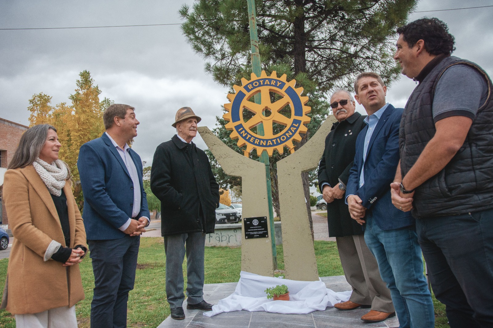 Se inauguró la rueda rotaria por los 120 años de Rotary International